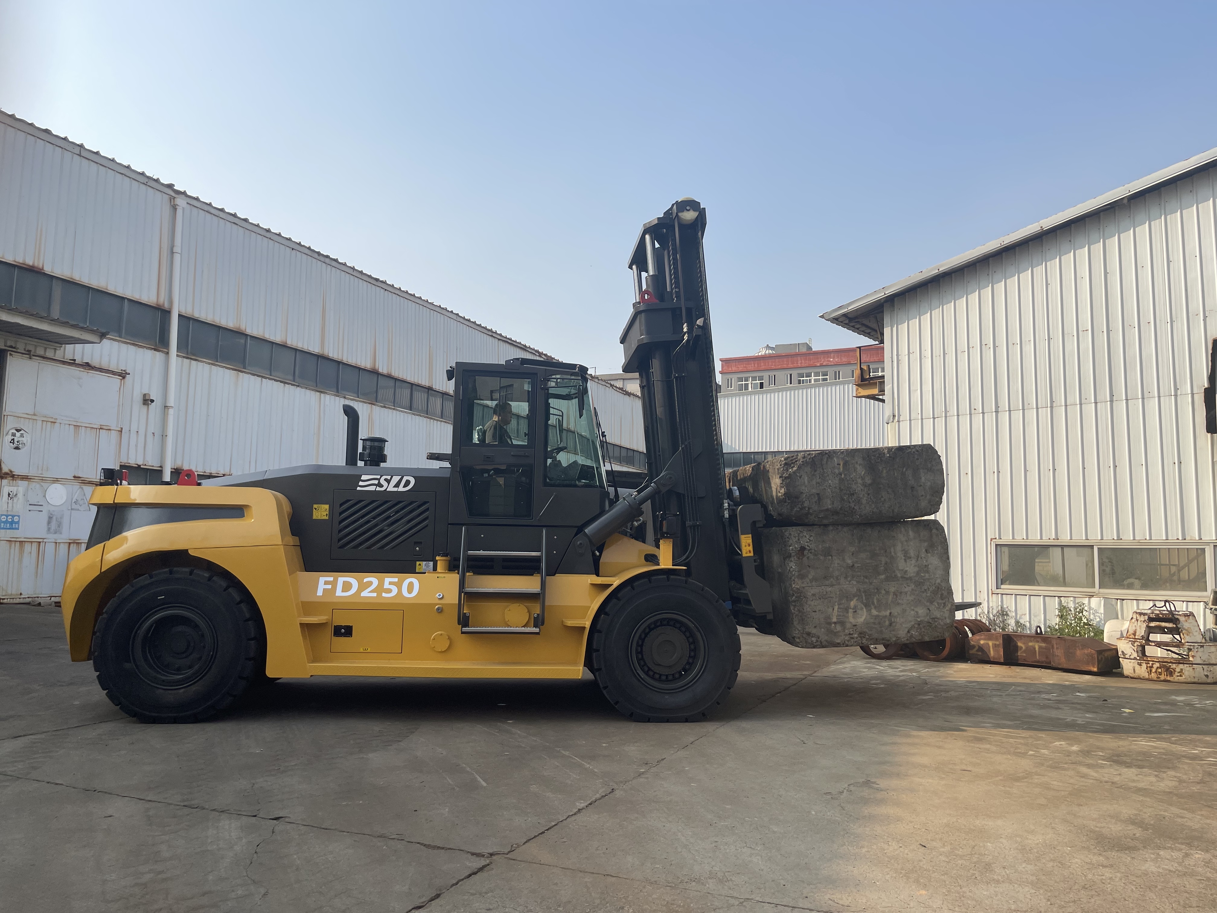 Precise Fork Positioning Counterbalance Forklift 0-20 km/h