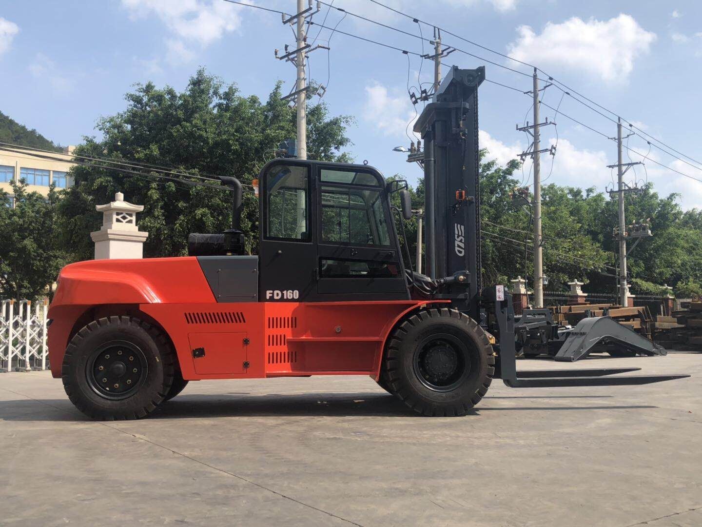 45 - 90 Degree Tilt Container Forklifts With Side Shift