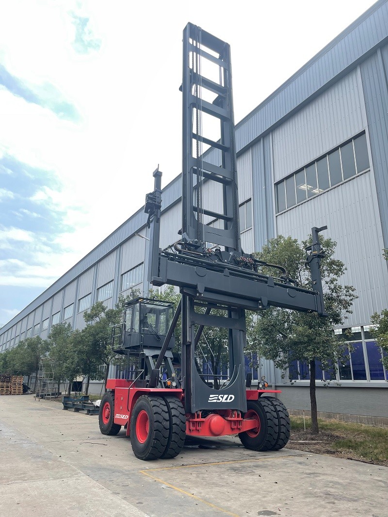 B1 B2 B3 8t 9t Lifting Stacking Container Handling Red Empty Container ...